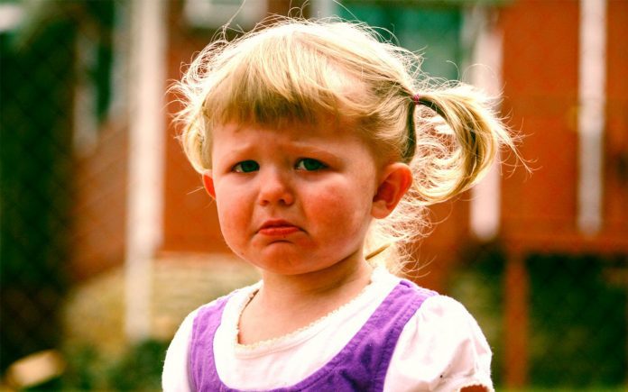 Cómo manejar respetuosamente los berrinches • Psicología en Acción